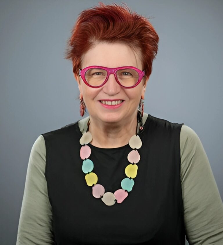 Dr. Elizabeth Farrell – Hong Kong Medical Forum